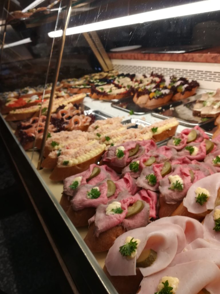 Frankowitsch, Graz – Essen. Trinken. Schlafen.